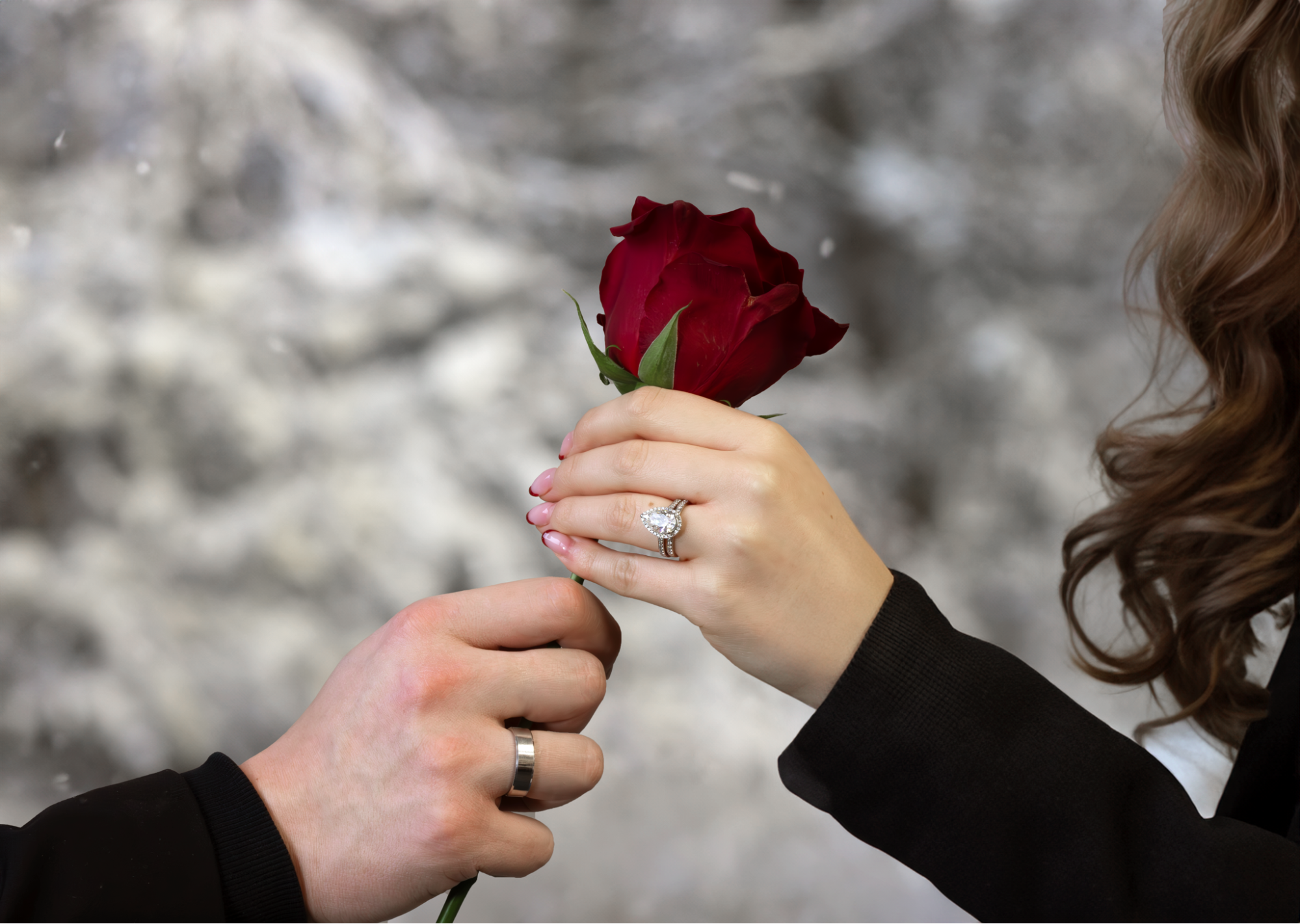 How to Find Your Ring Size | Diamond Quarter